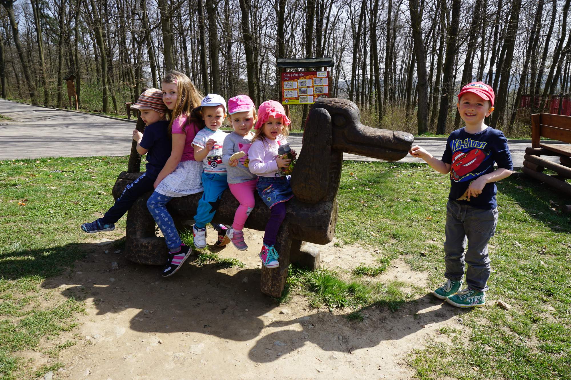 S kamarády – Tomášek, Verunka a Nikolka – album on Rajče
